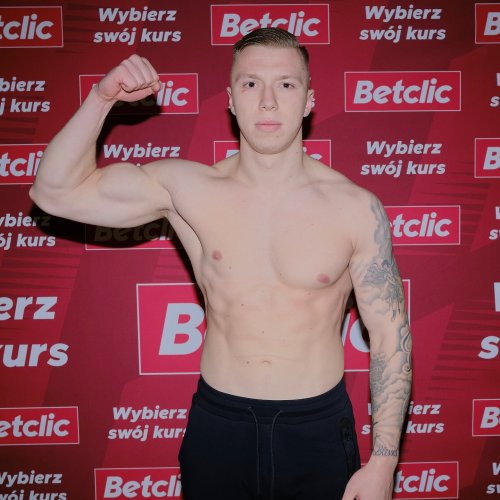 BASEMENT FIGHT CIRCLE